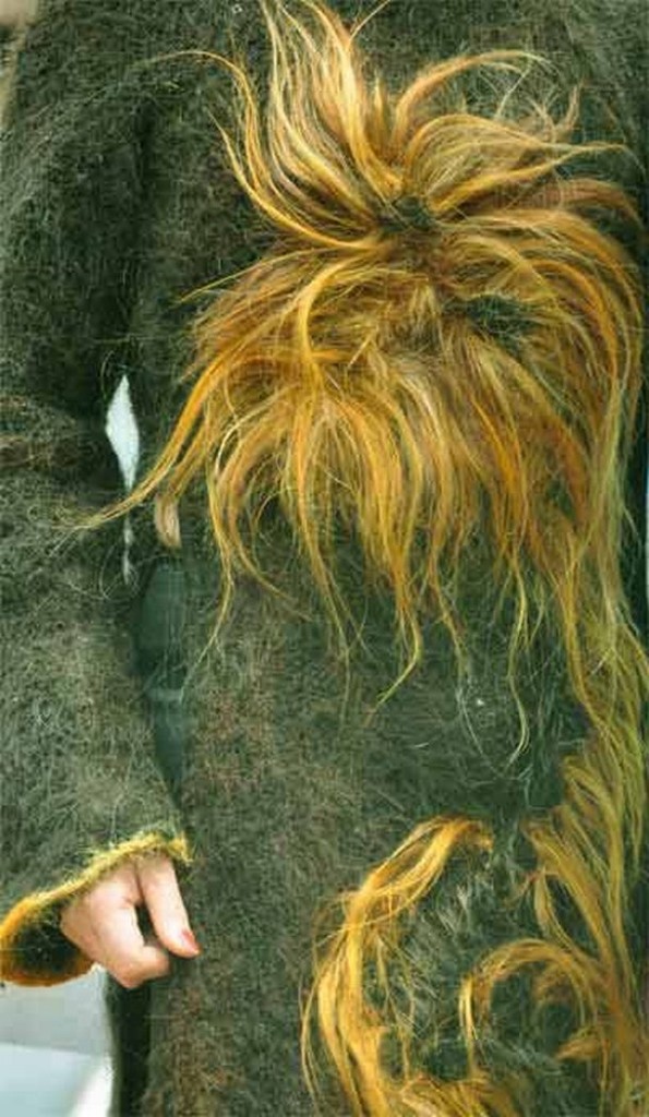 Unique Dress sewn from 1 million meter of human hair - Atcrux