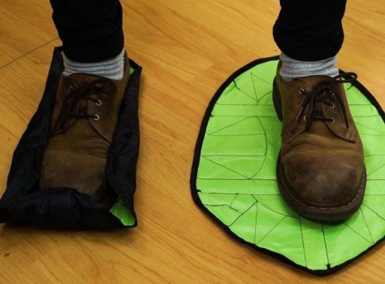 Step in Sock Automatically Clings to Your Shoes When Stepped On